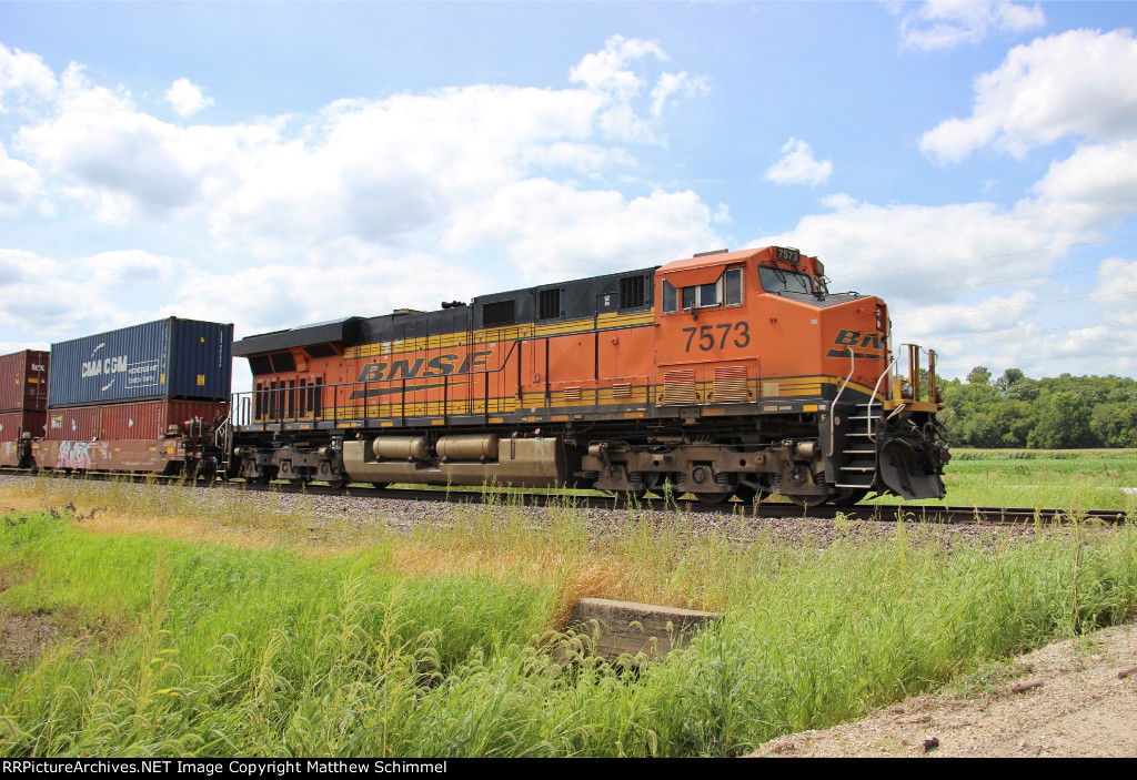 BNSF 7573 - DPU